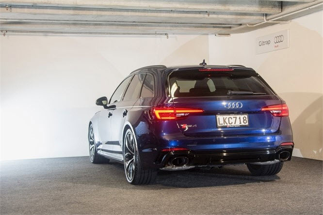 The B9 RS4 is amazing